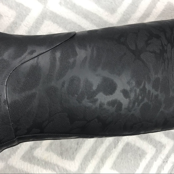 Hunter | Shoes | Hunter Rare Black Water Texture Rain Boots Matte ...